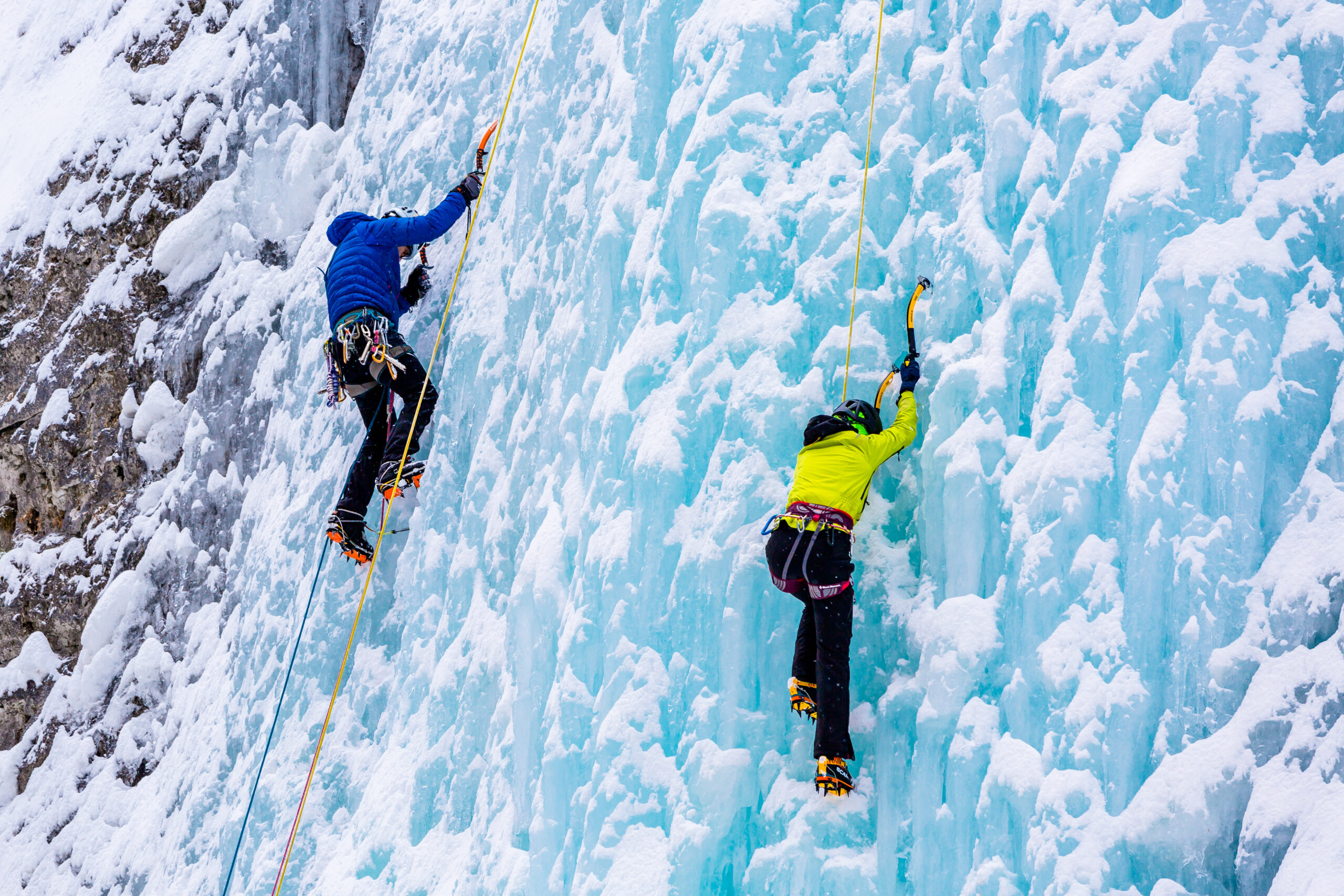 ICE CLIMBING - Visit Marmolada